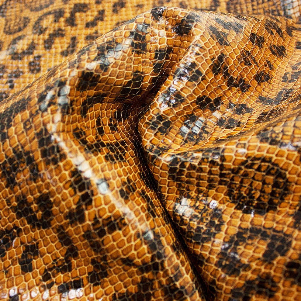Piece of skin engraved camel anaconda snake – La Tendeta del Cuero